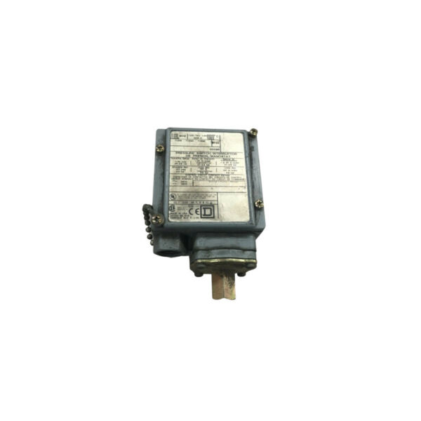 Trane SWT04240 SPDT Pressure Switch | PartsHnC