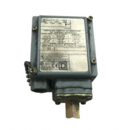 Trane SWT04240 SPDT Pressure Switch | PartsHnC